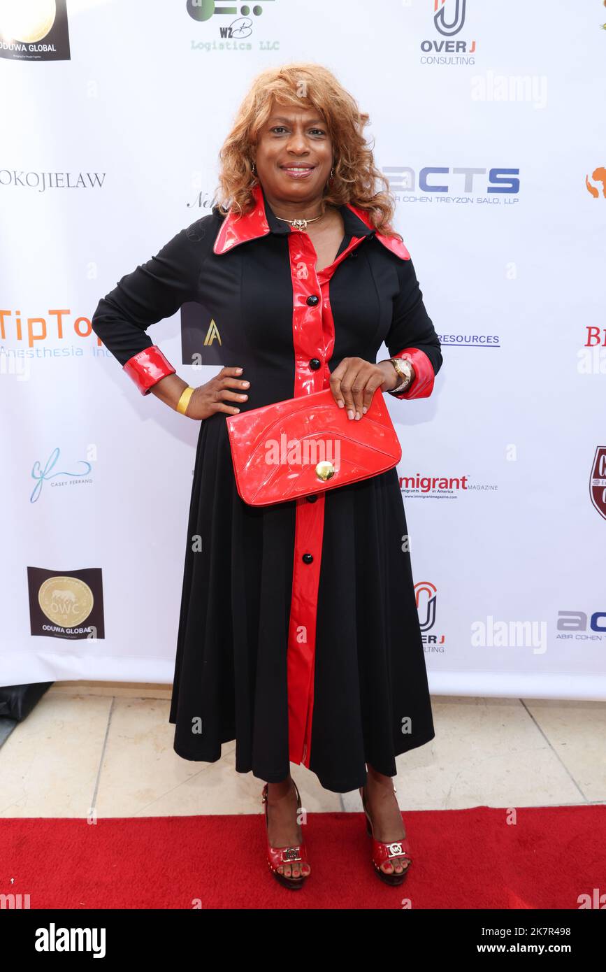 Beverly Hills, California, USA. 16th October, 2022. Isatu Timbo ...