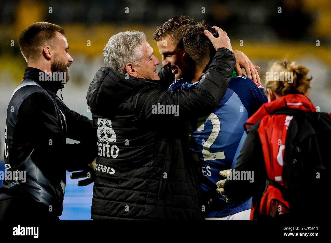 KERKRADE, NETHERLANDS - OCTOBER 18: Coach John Lammers of Heracles ...