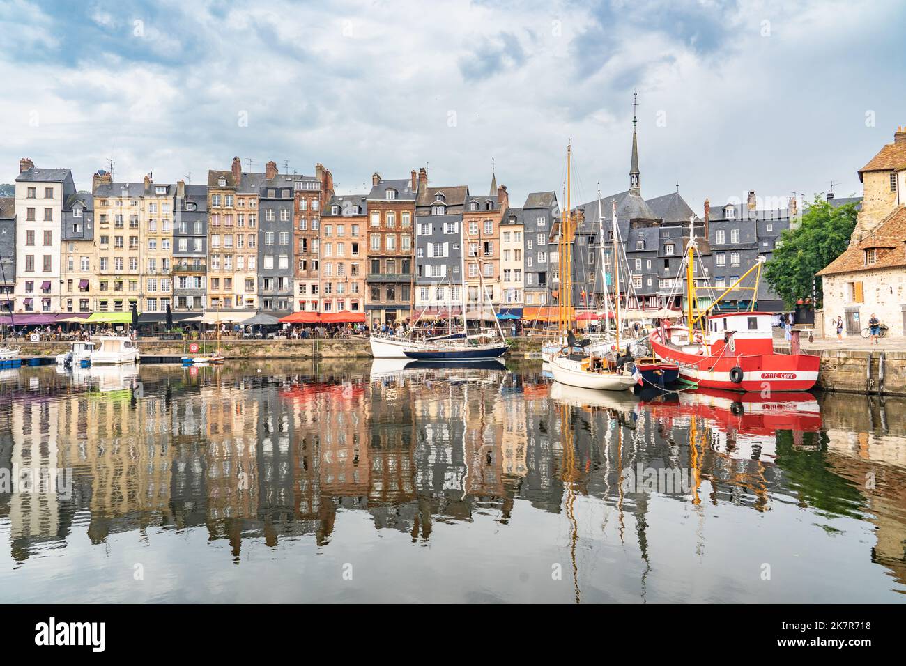 Scenic buildings reflected in the marina in Honfleur, France Stock ...