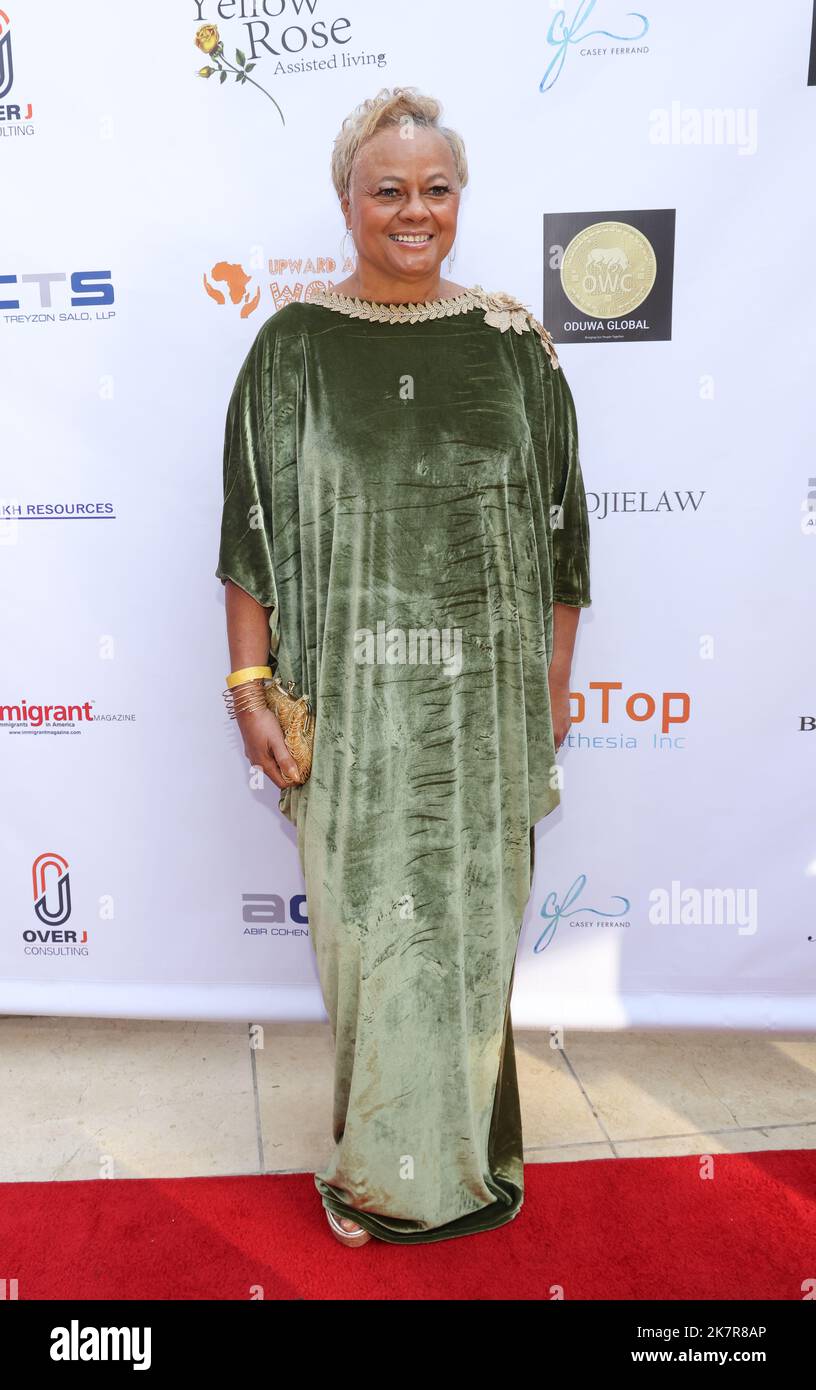 Beverly Hills, California, USA. 16th October, 2022. LInda Wallace, Founder of A Company of Women ...