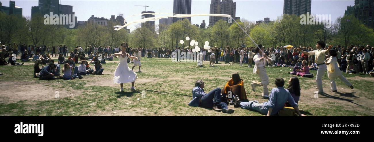 1970s crowd new york hi-res stock photography and images - Alamy