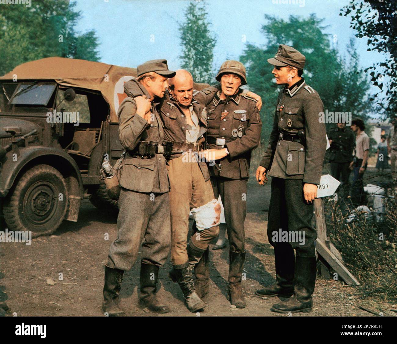 Richard Burton & Robert Mitchum Film: Sergeant Steiner (1979 ...