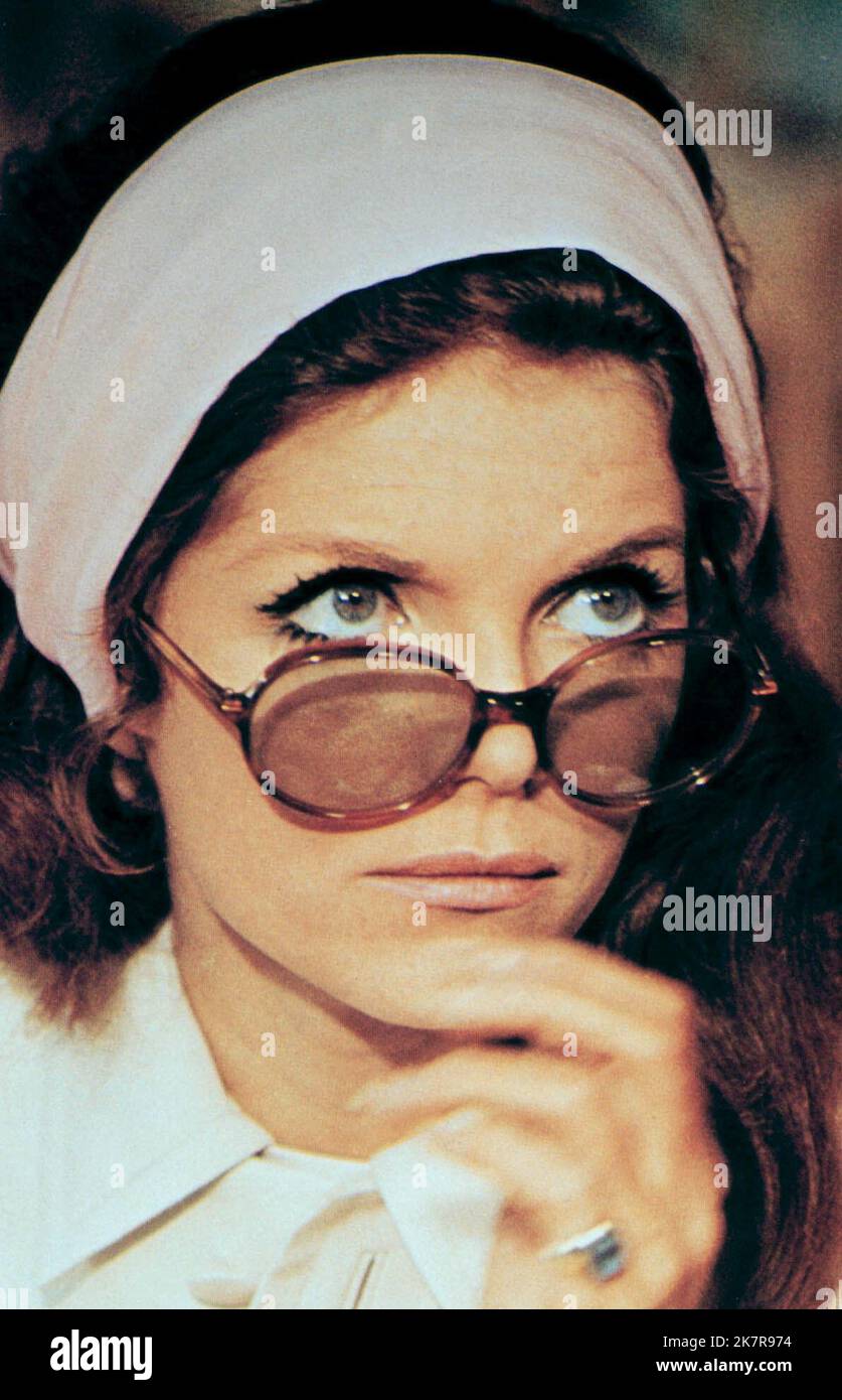 Samantha Eggar Film The Lady In The Car With Glasses And A Gun (1970 ...