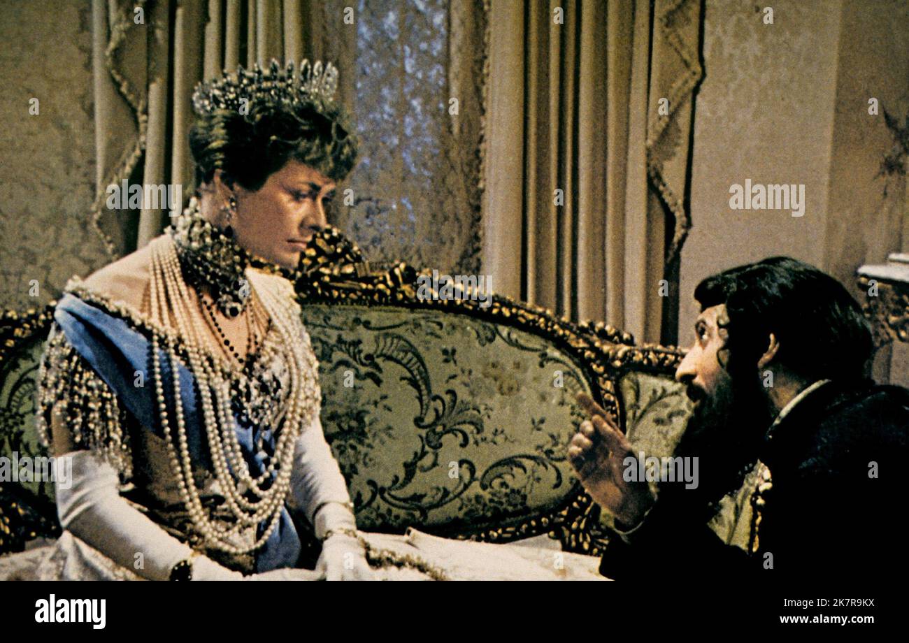 Janet Suzman & Tom Baker Film Nicholas And Alexandra (1971) Director ...