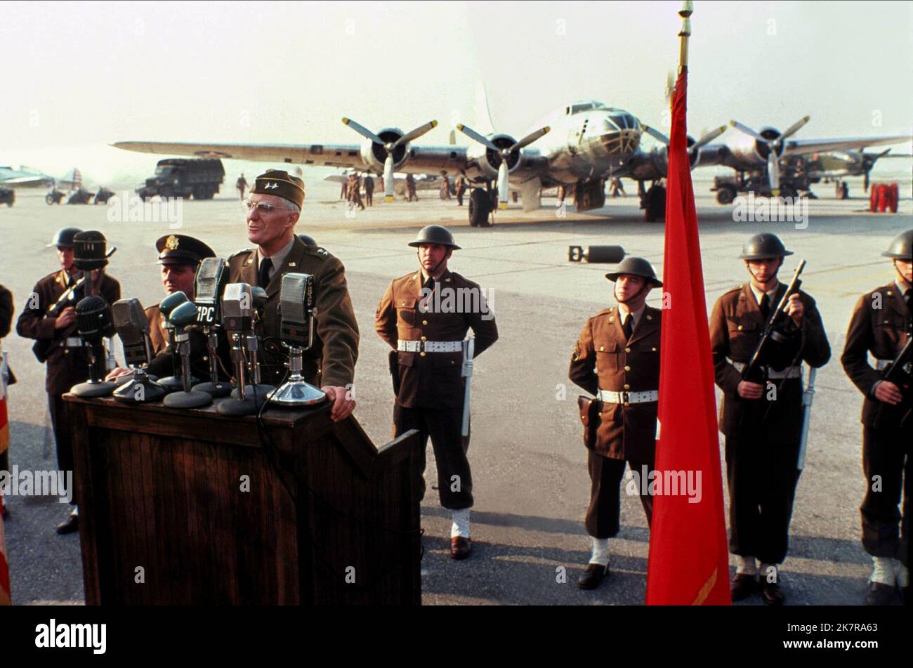 Robert Stack Film 1941 (USA 1979) Characters: Maj. Gen. Joseph W ...