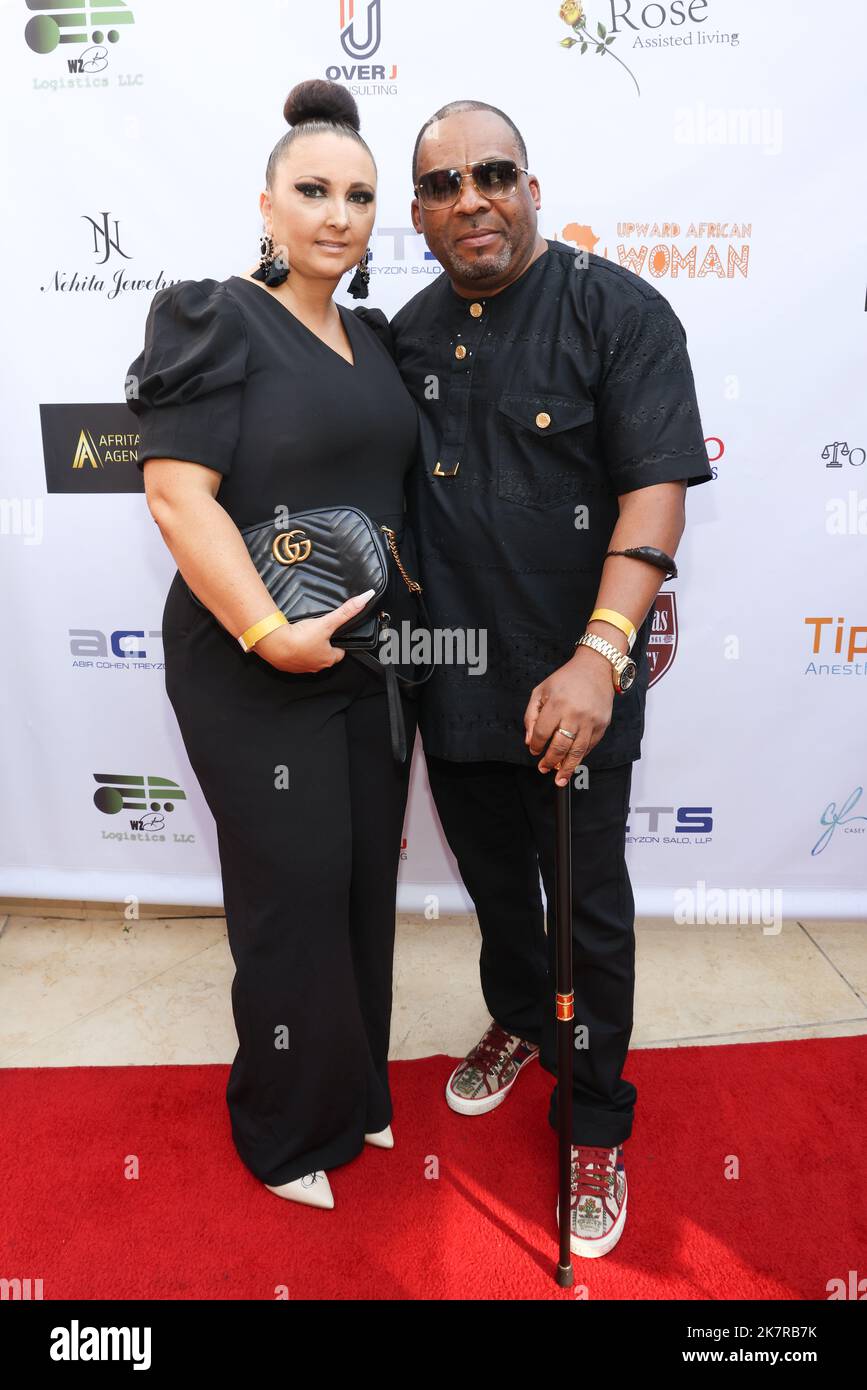 Beverly Hills, California, USA. 16th October, 2022. Violetta and Bright ...