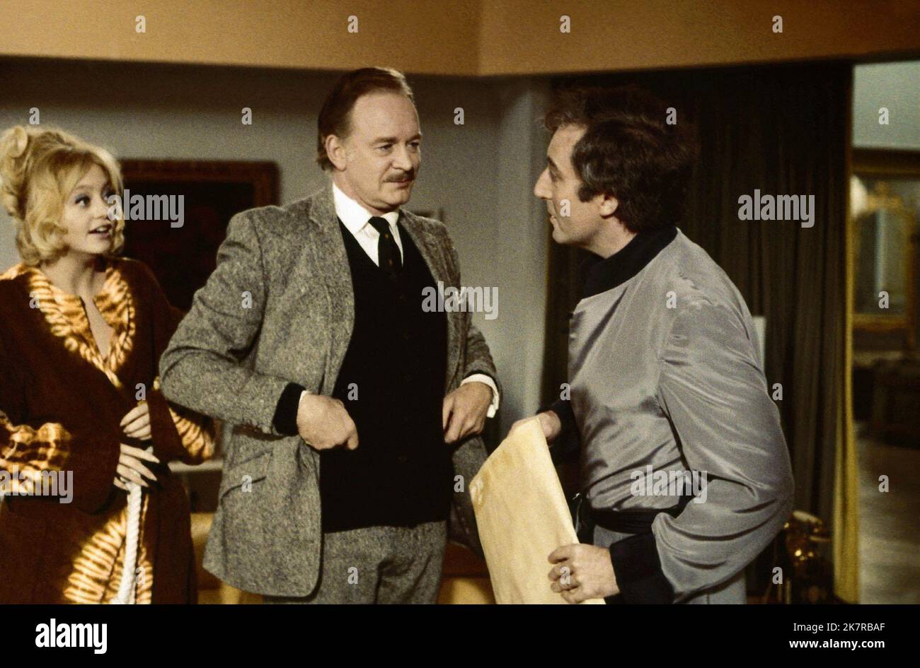Goldie Hawn, Tony Britton & Peter Sellers Film: There'S A Girl In My ...