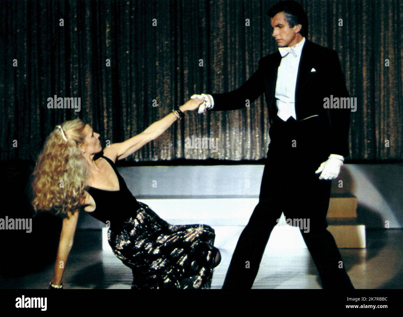 Susan Saint James & George Hamilton Film: Love At First Bite (USA 1997 ...