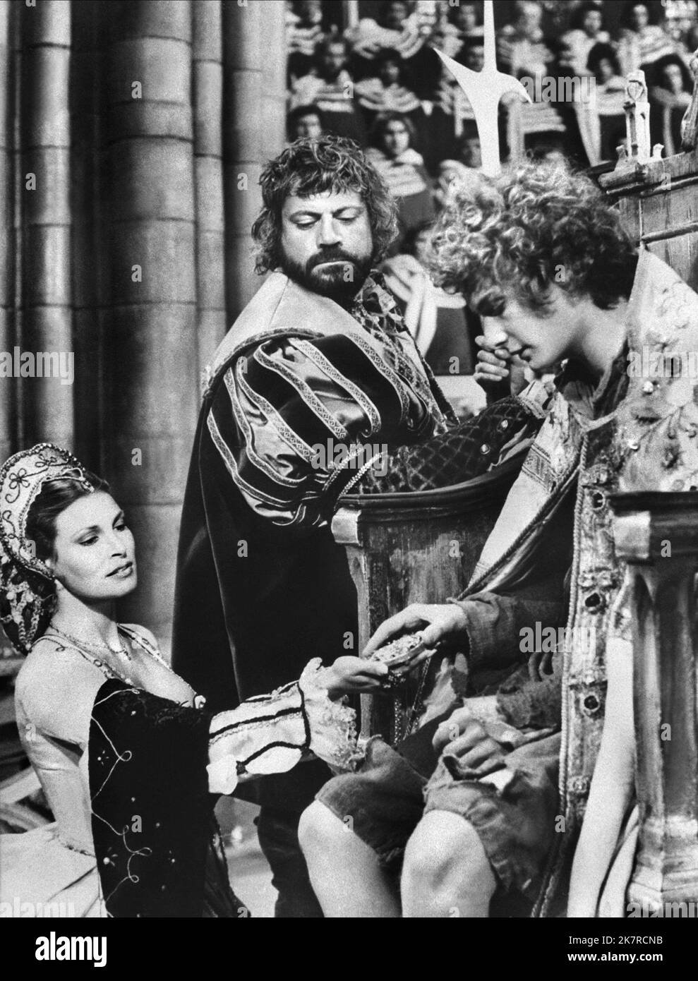 Raquel Welch, Oliver Reed & Mark Lester Film: The Prince And The Pauper ...
