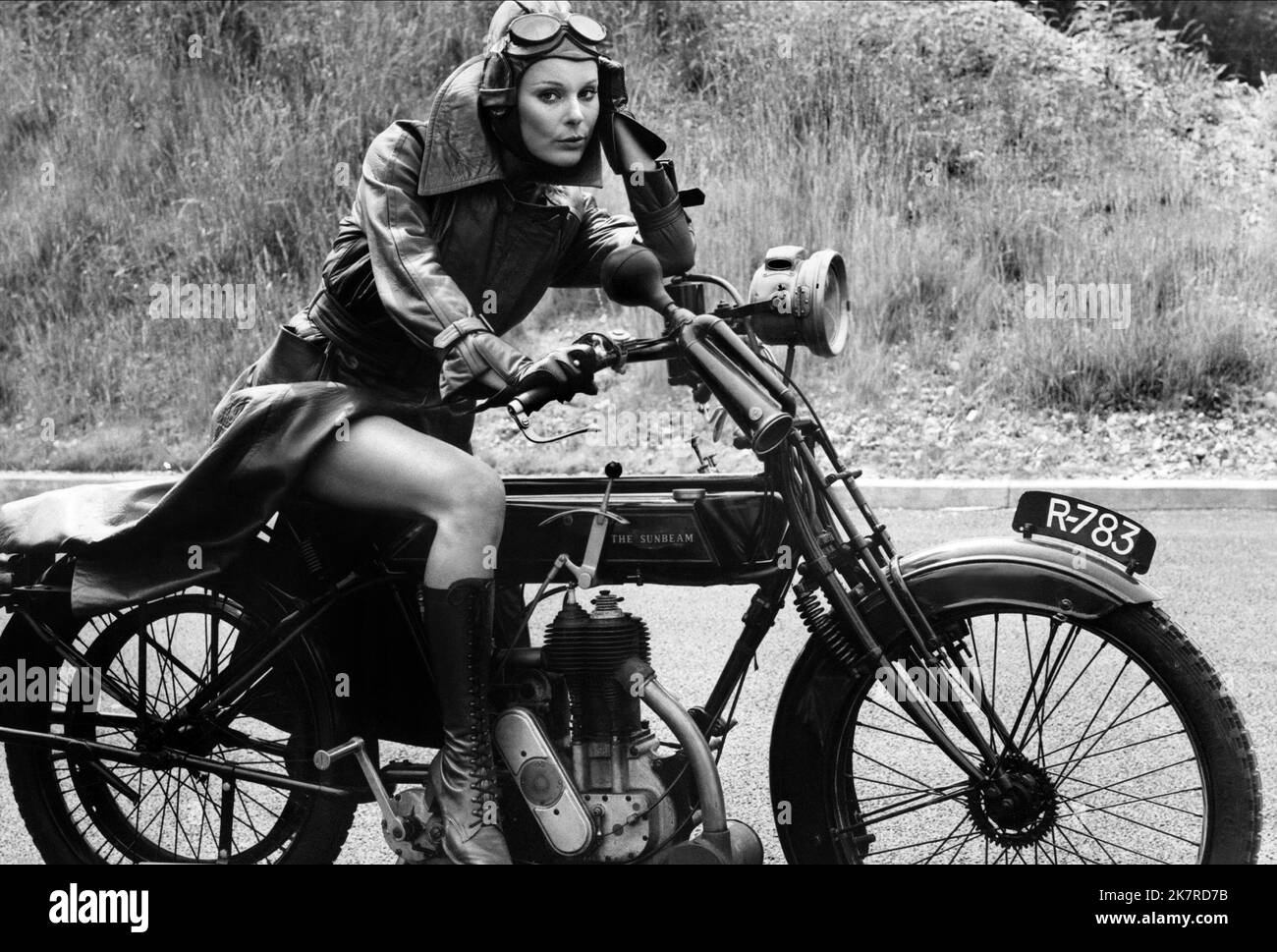 Elke Sommer Film Zeppelin (1971) Characters: Frau Dr. Ericka Altschul ...