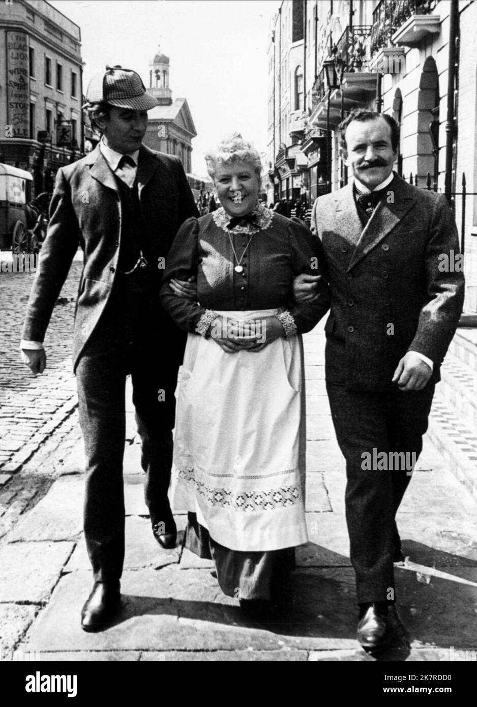 Robert Stephens, Irene Handl & Colin Blakely Film: The Private Life Of ...