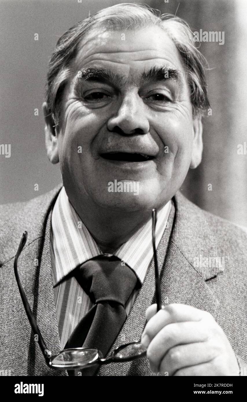 Harry Worth Television: How'S Your Father (1979) Director: Don Clayton ...