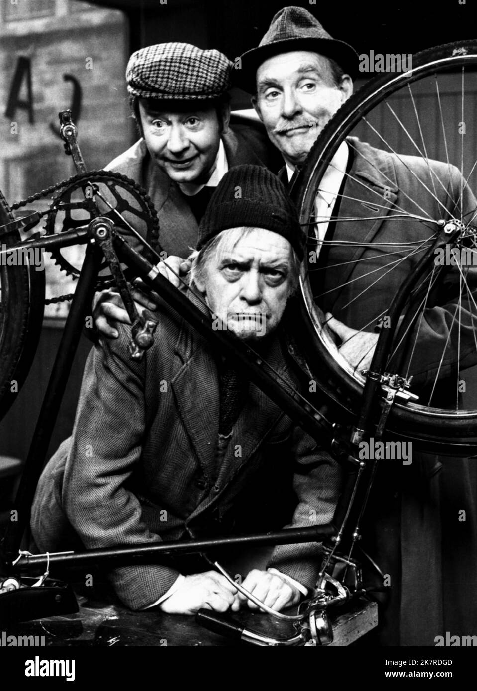 Bill Owen, Peter Sallis & Michael Bates Television: Last Of The Summer ...