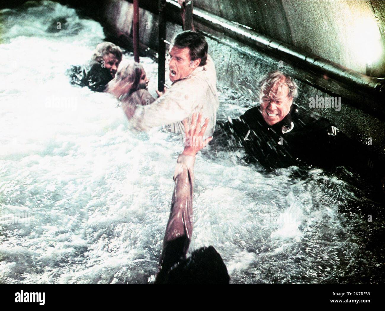 Charlton Heston,George Kennedy Film Earthquake (1976) Characters ...