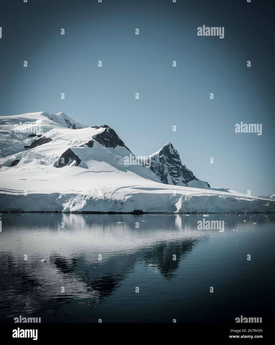 Base antártica argentina hi-res stock photography and images - Alamy