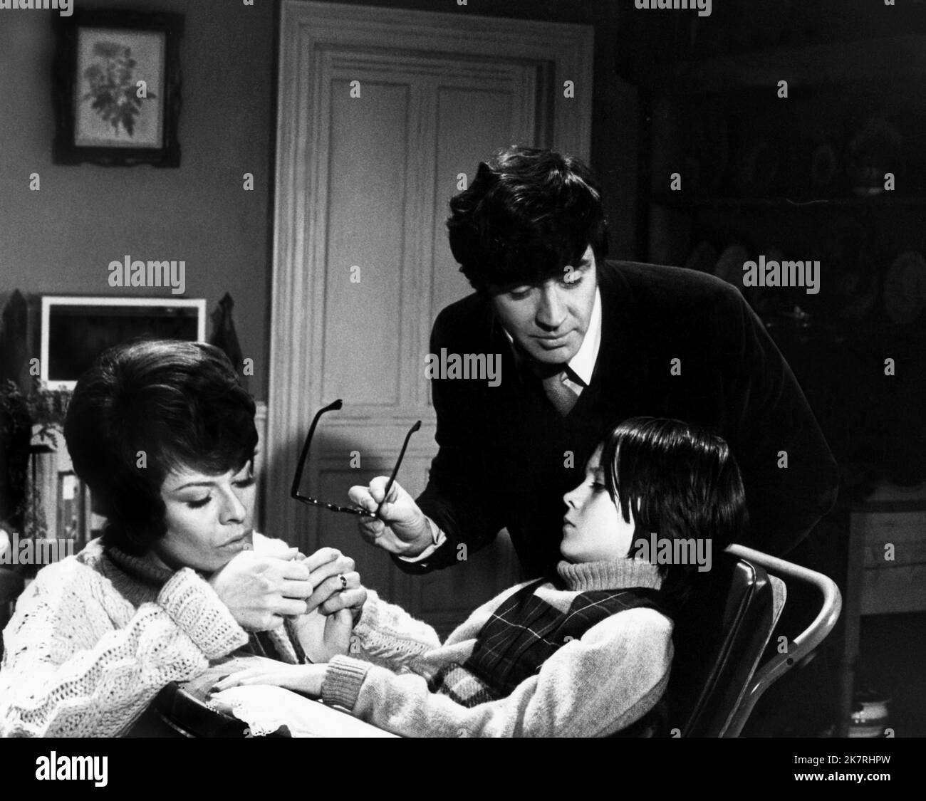 Janet Suzman, Alan Bates & Elizabeth Robillard Film A Day In The Death ...