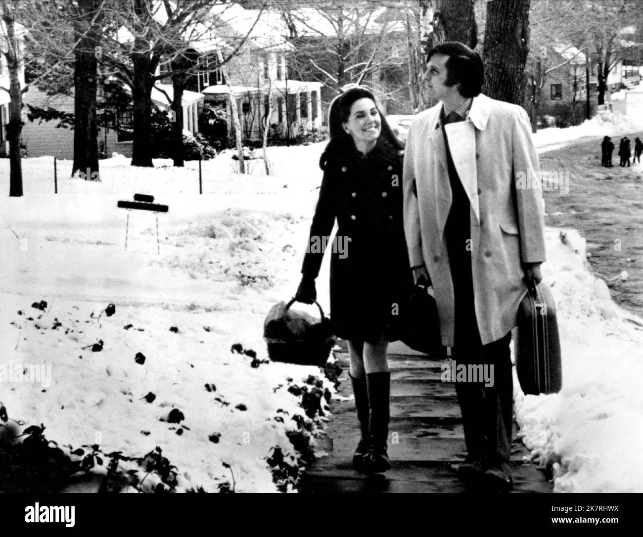 Marlo Thomas & Alan Alda Film: Jenny (1975) Characters: Jenny & Delano ...