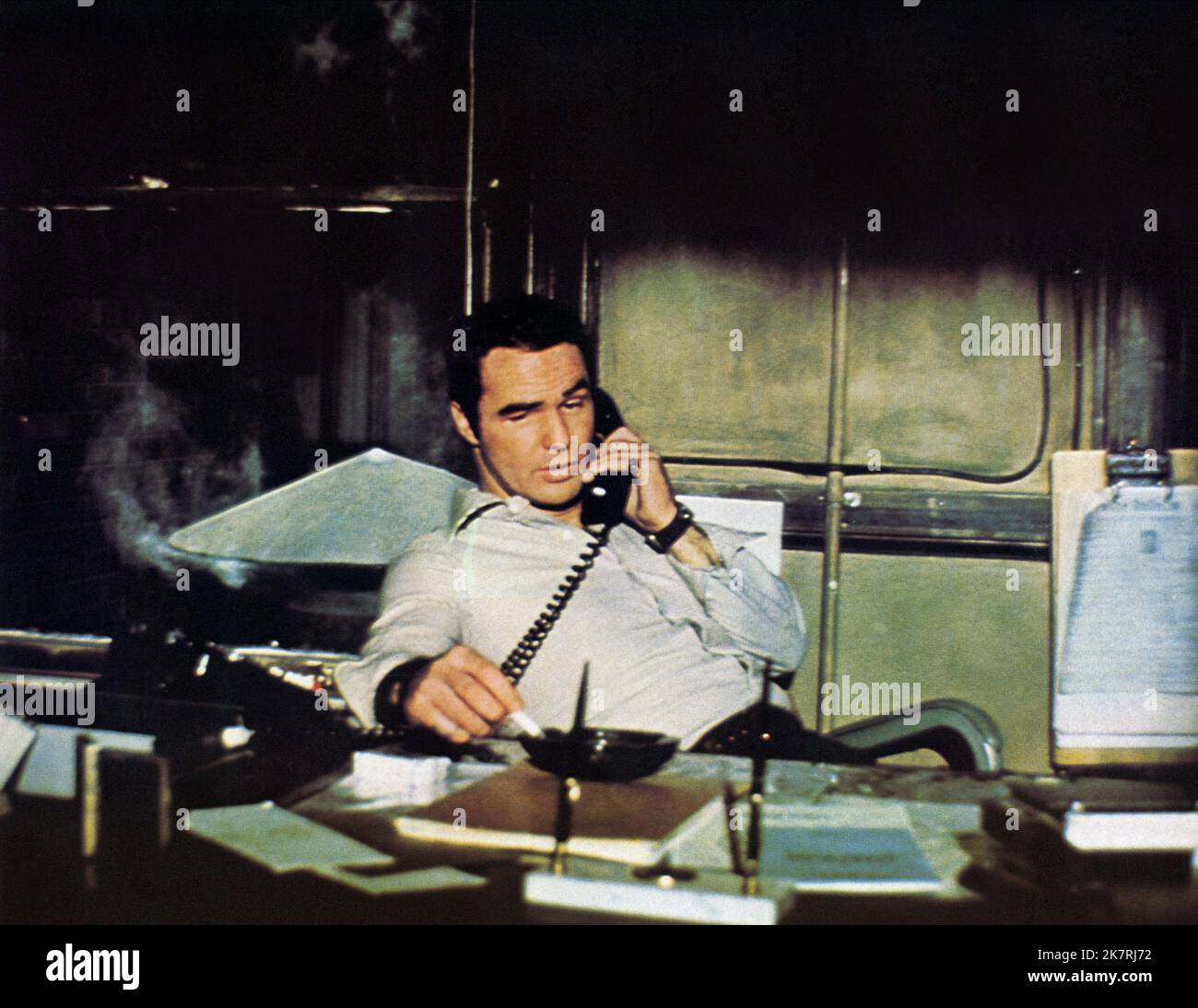 Burt Reynolds Film Hustle (USA 1975) Characters: Lieutenant Phil Gaines ...