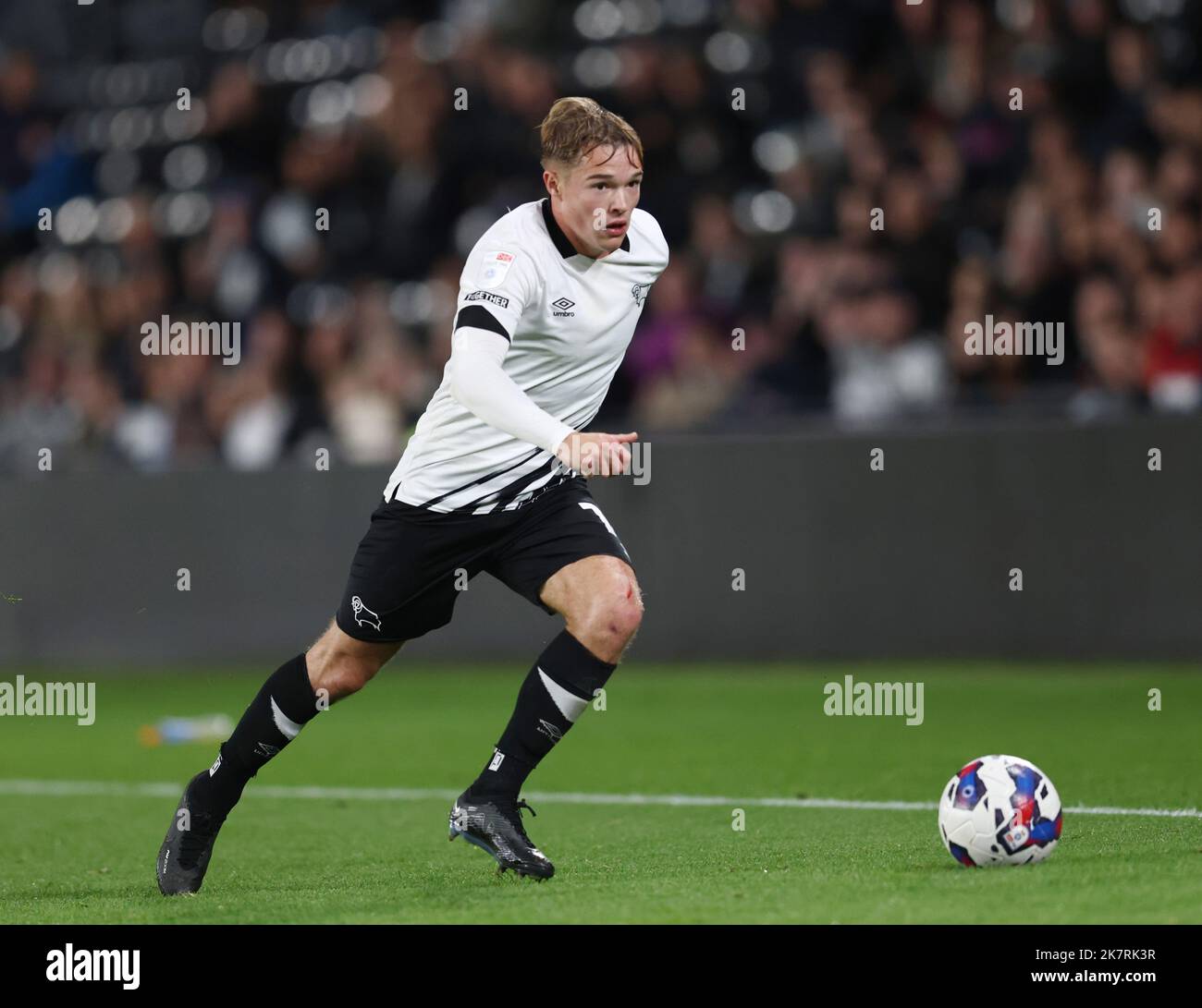 Derby, England, 18th October 2022. Liam Thompson of Derby County during ...