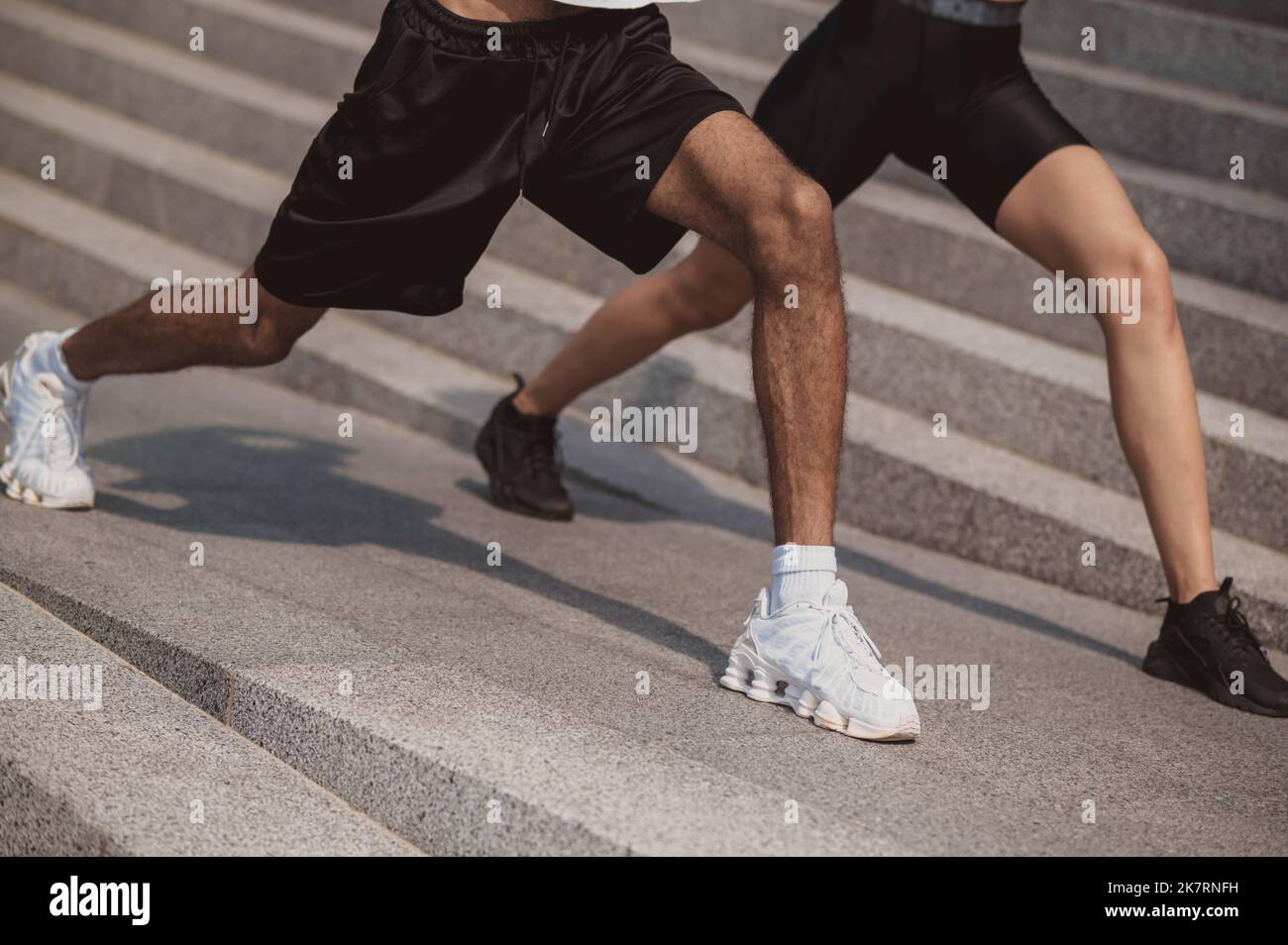 Leg lunge hi-res stock photography and images - Alamy