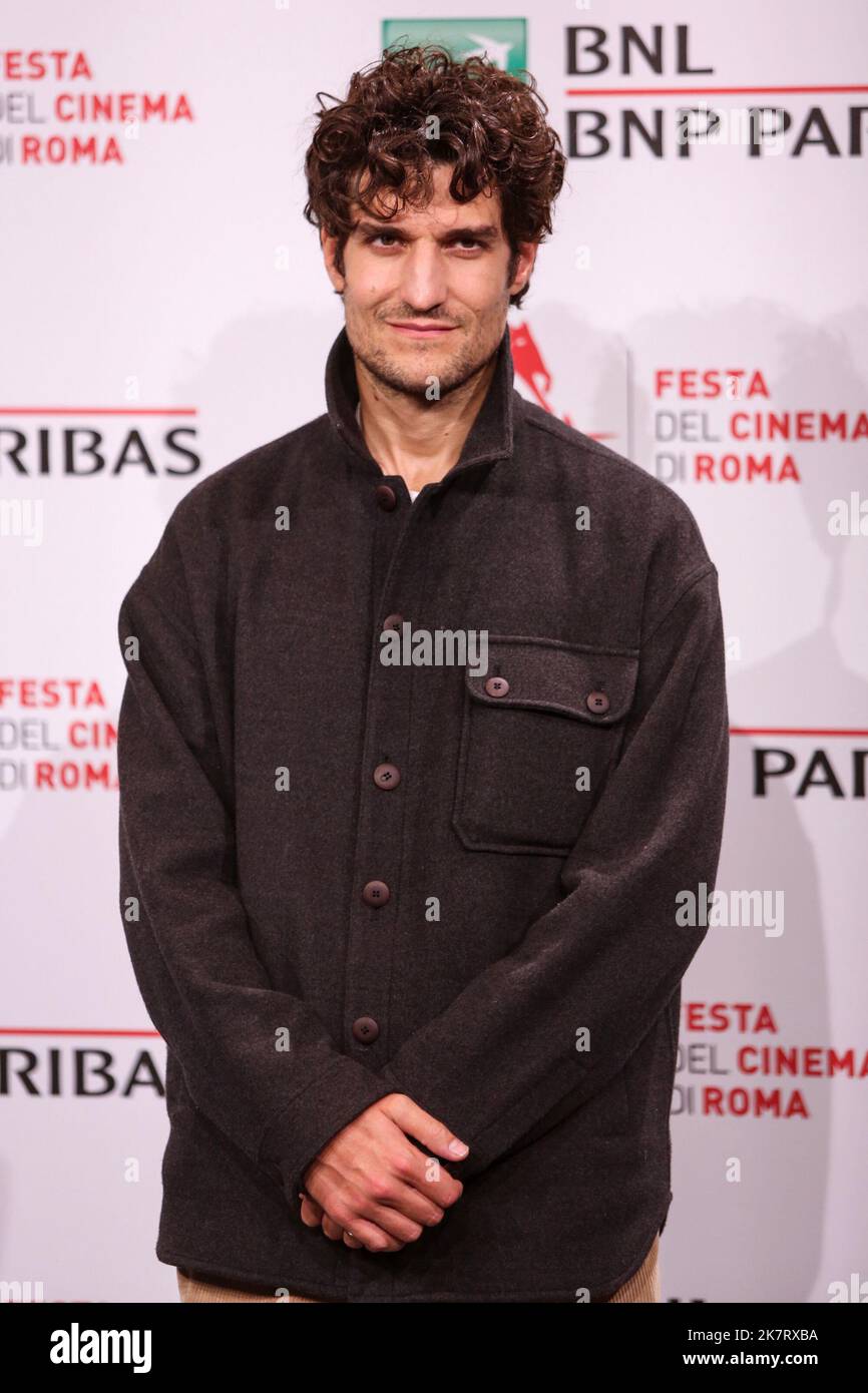 Louis Garrel poses during the photocall of the movie "L'ombra di ...