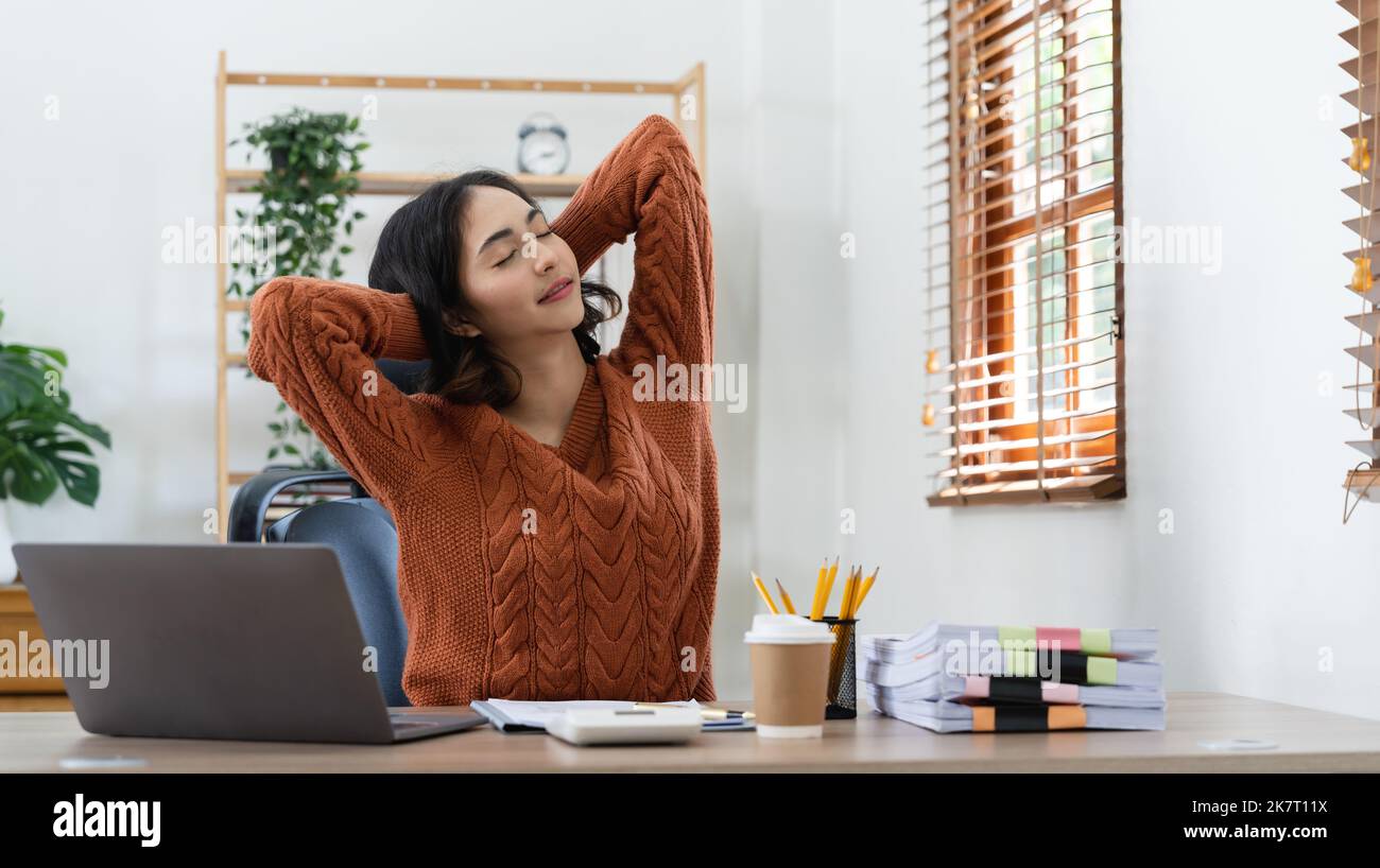 Business people stress exercise hi-res stock photography and images - Alamy