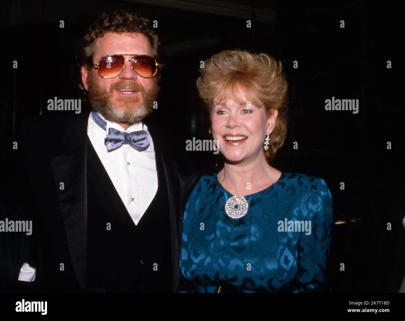 Elizabeth montgomery and robert foxworth hi-res stock photography and ...