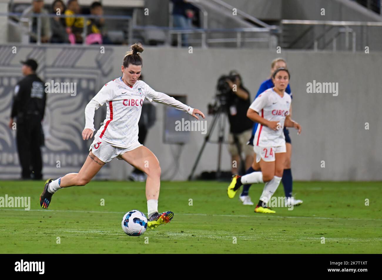 SAN DIEGO, CA - OCTOBER 16: Chicago Red Stars defender Arin Wright (3 ...
