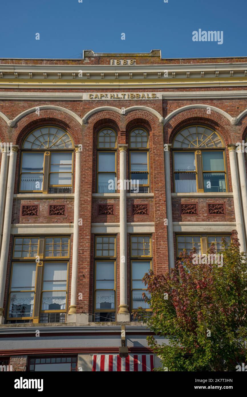 Detail of the historic Captain Tibbals Building (built in 1889) in Port ...