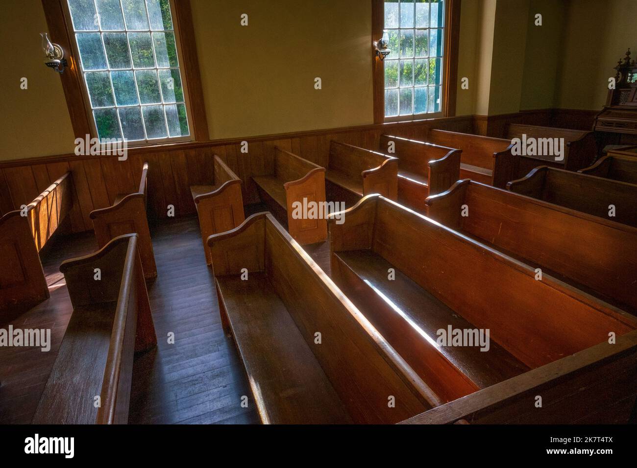 Presbyterian church interior hi-res stock photography and images - Alamy