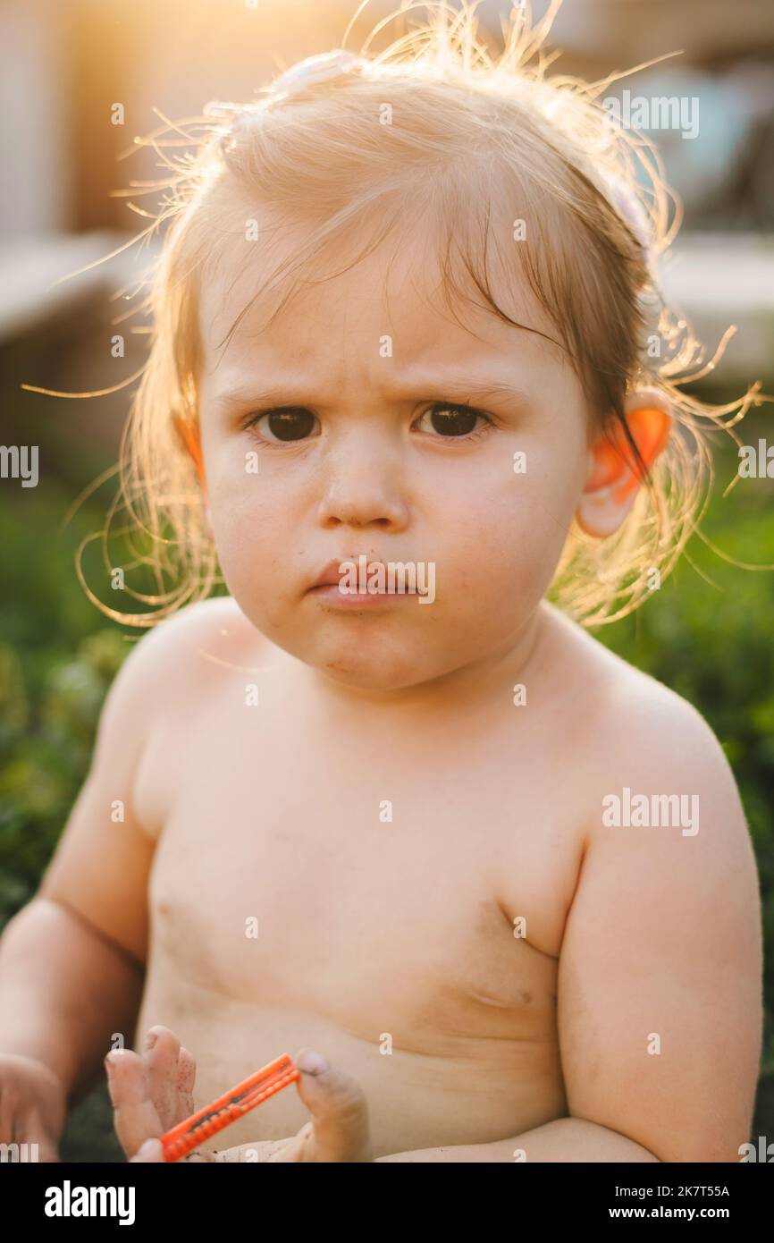 Necked girl hi-res stock photography and images - Alamy