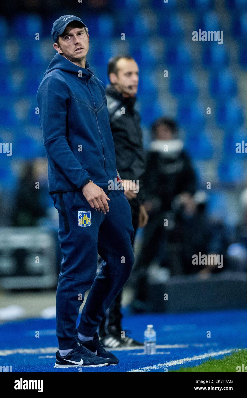 Westerlo's head coach Jonas De Roeck reacts during a soccer match ...