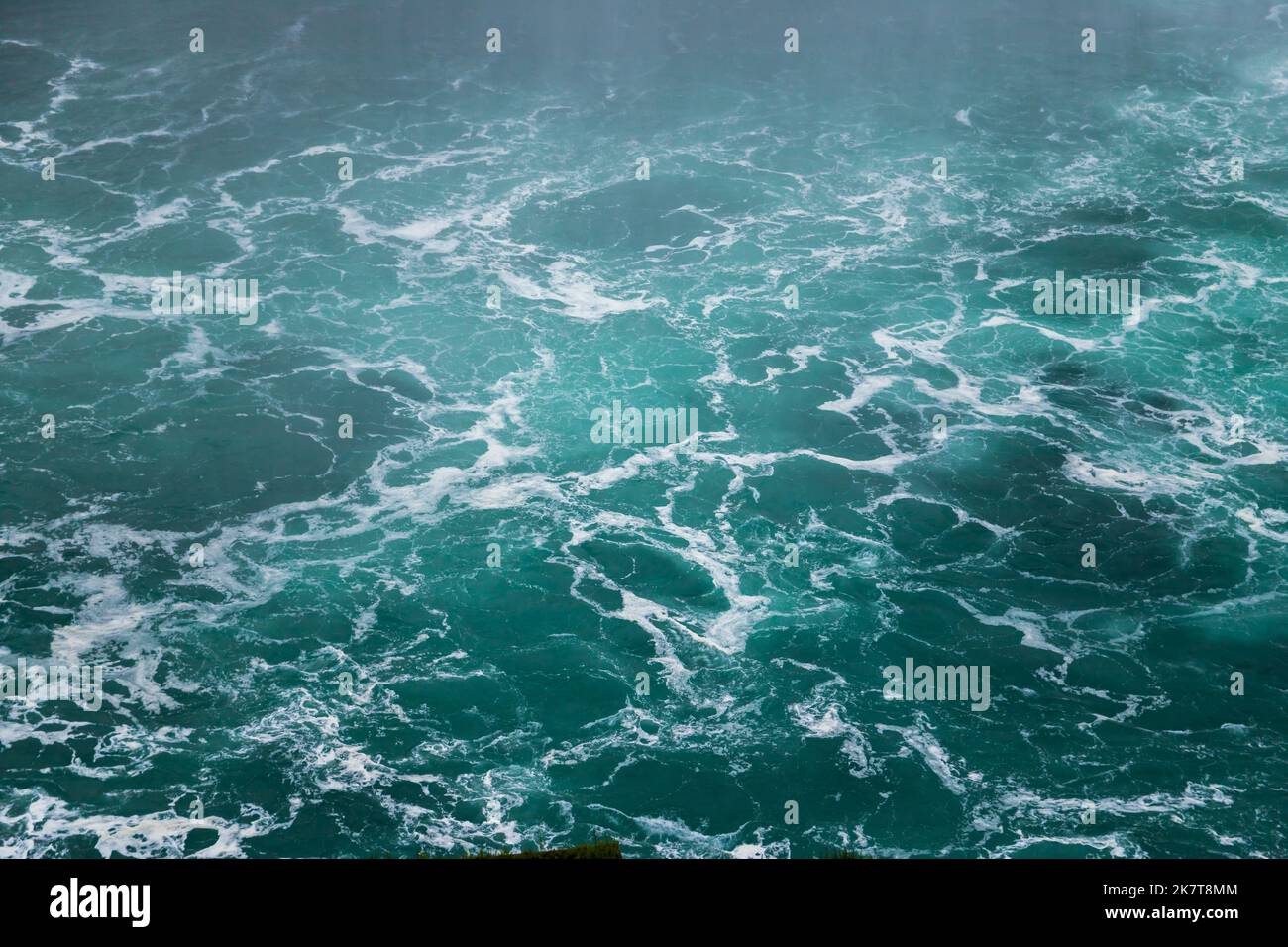 Water background - the edge of the water of Niagara Falls Water ...