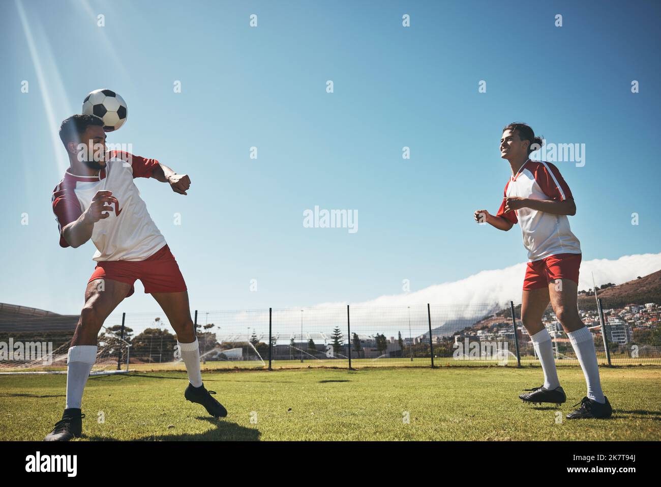 Professional football player header ball hi-res stock photography and ...