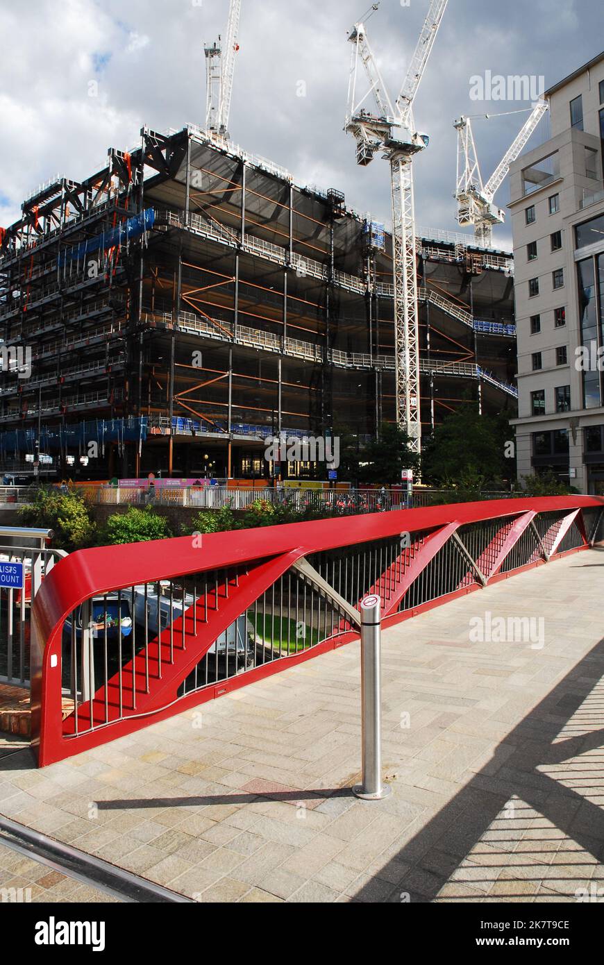London: King's Cross: Esperance Bridge Stock Photo - Alamy