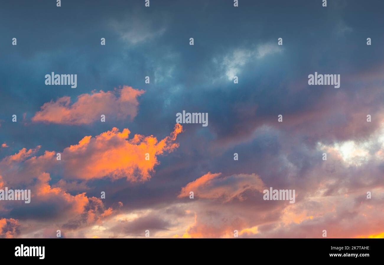 Beautiful sunrise huge colorful hi-res stock photography and images - Alamy