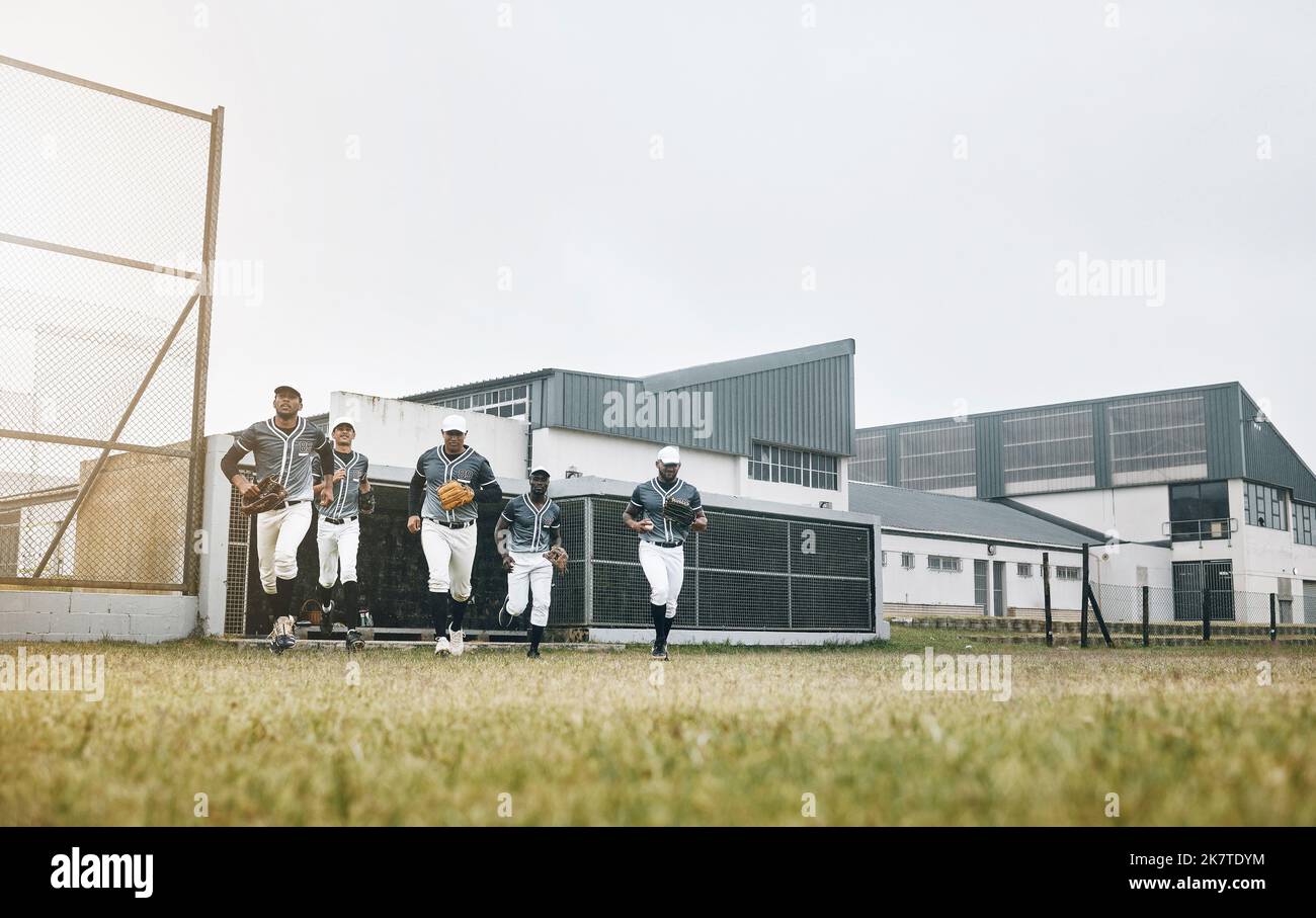 Baseball running action sport hi-res stock photography and images - Alamy