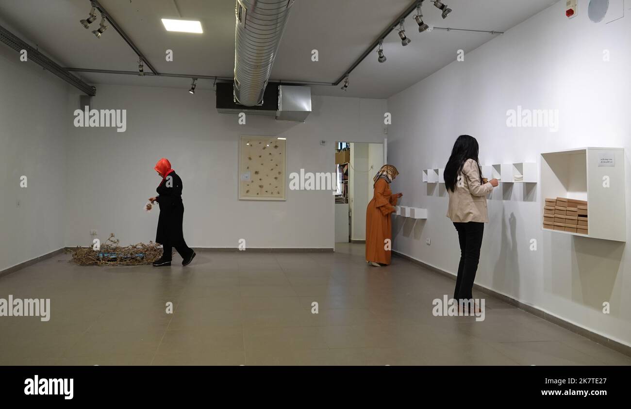 Israeli Arab women view contemporary artwork exhibited in Umm al-Fahm ...