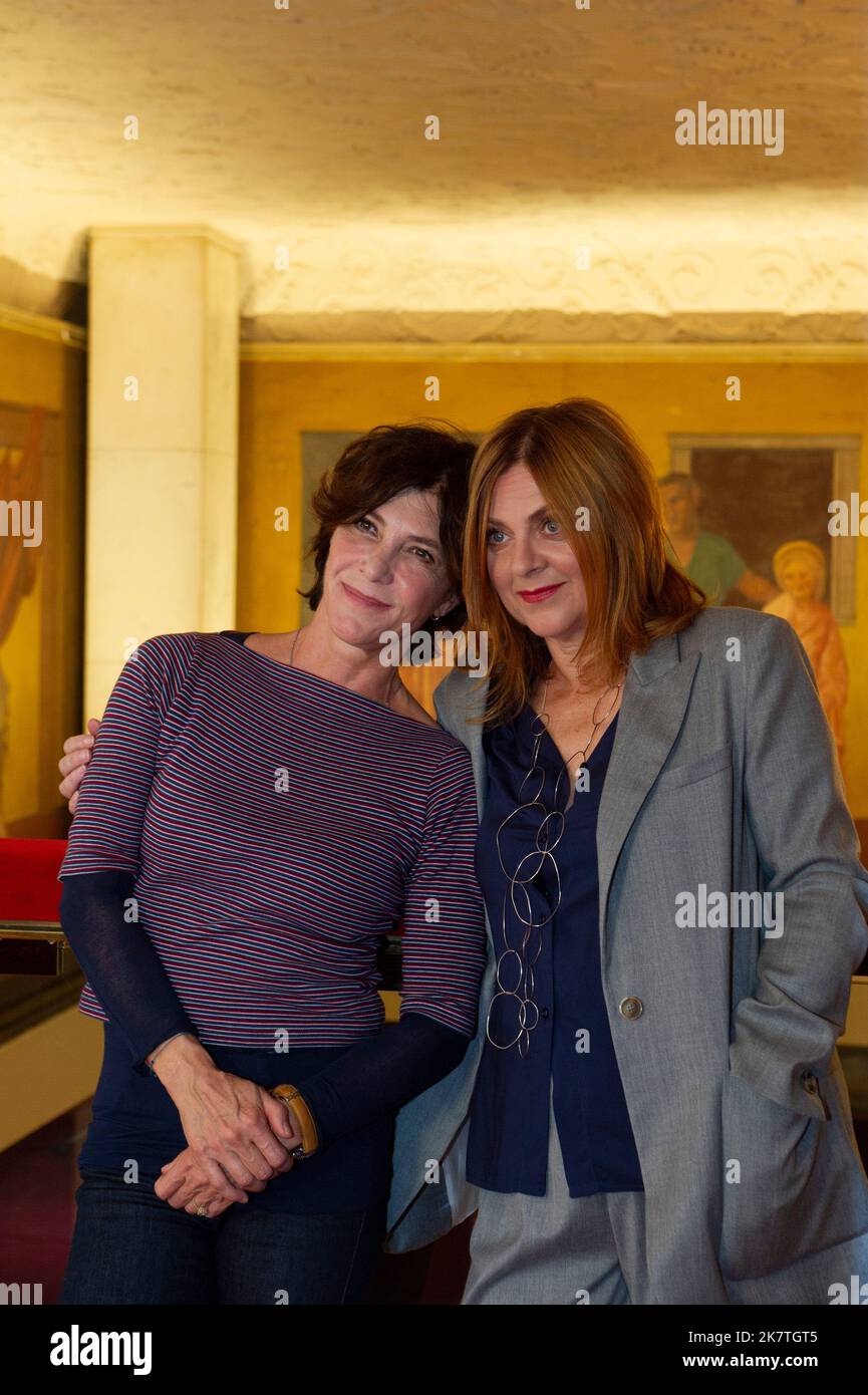 2022 october 18 - Milan -the Photocall of Teatro Manzoni for the show ...