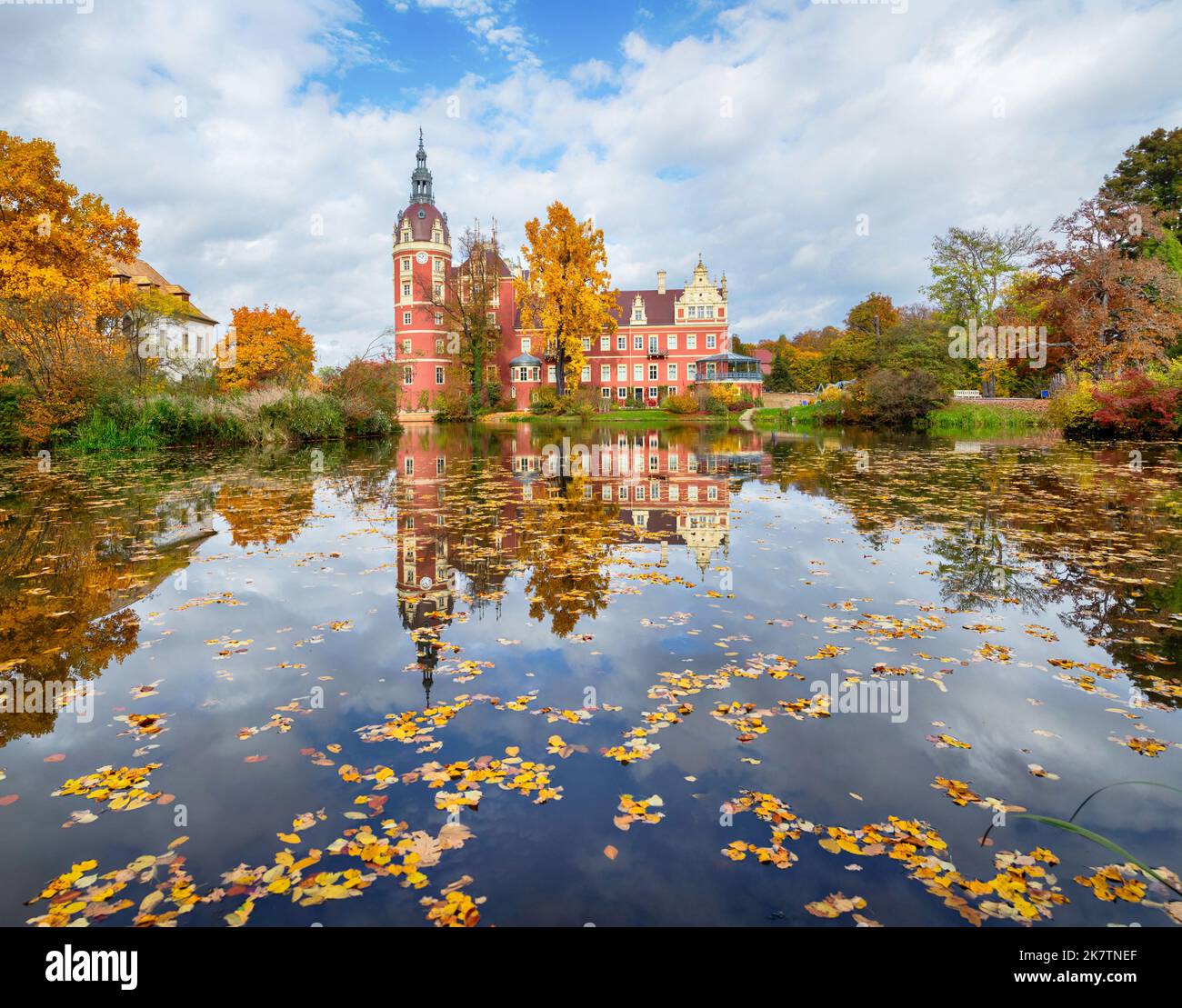 Muskau castle hi-res stock photography and images - Alamy