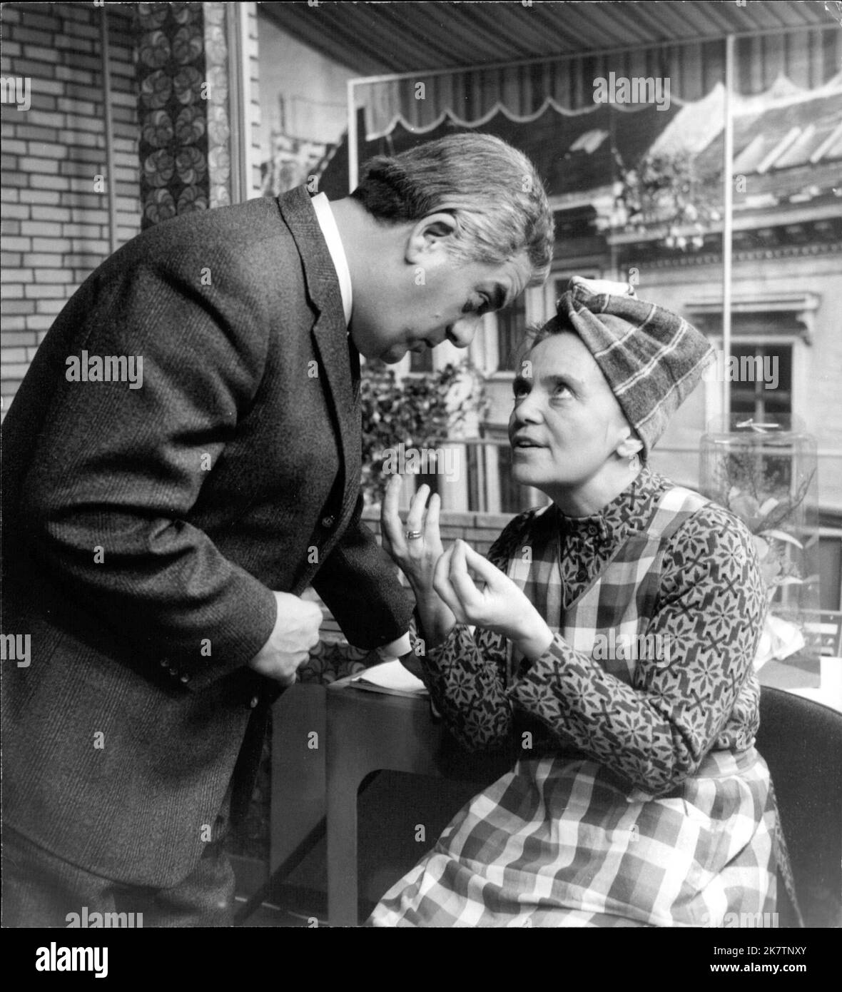 Ohnsorg-Theater "Zwei Engel": Trude, Bessies Mutter (Heidi Kabel ...