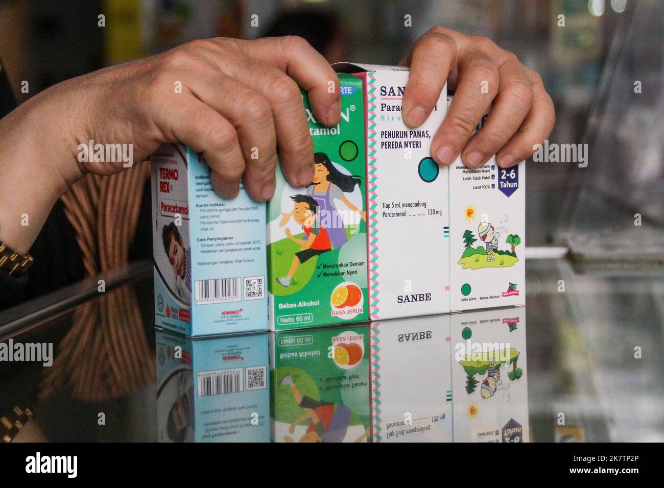 Bandung, West Java, Indonesia. 19th Oct, 2022. Pharmacists arrange ...