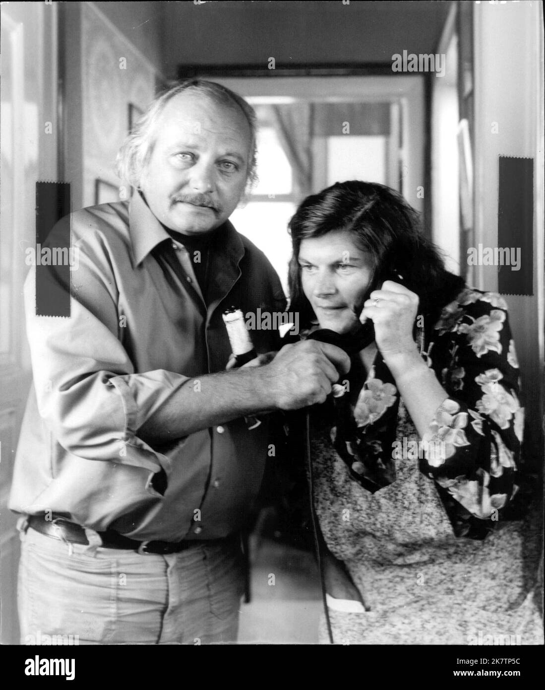 Entziehung - Eine Szene mit Herbert Fleischmann und Maria Guttenbrunner aus "Entziehung Stock ...