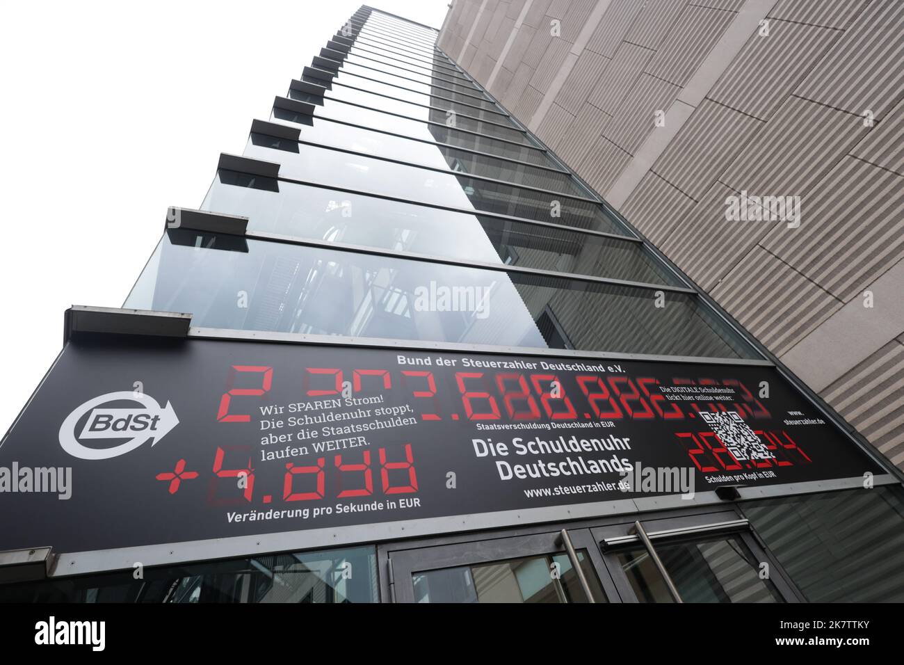 Publishing debt hi-res stock photography and images - Alamy