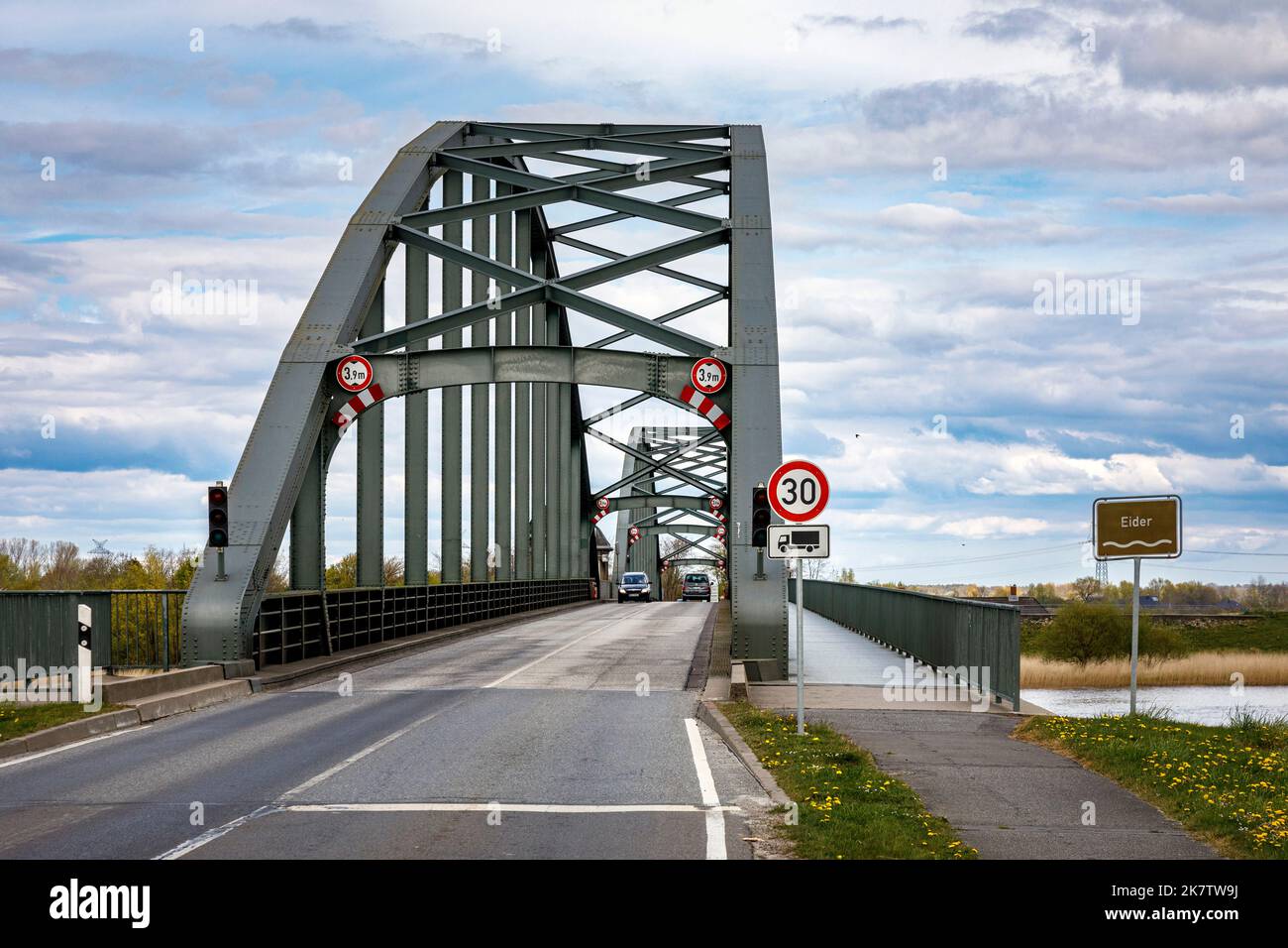 Eiderbrücke Friedrichstadt, double arch bridge from 1916, border of the ...