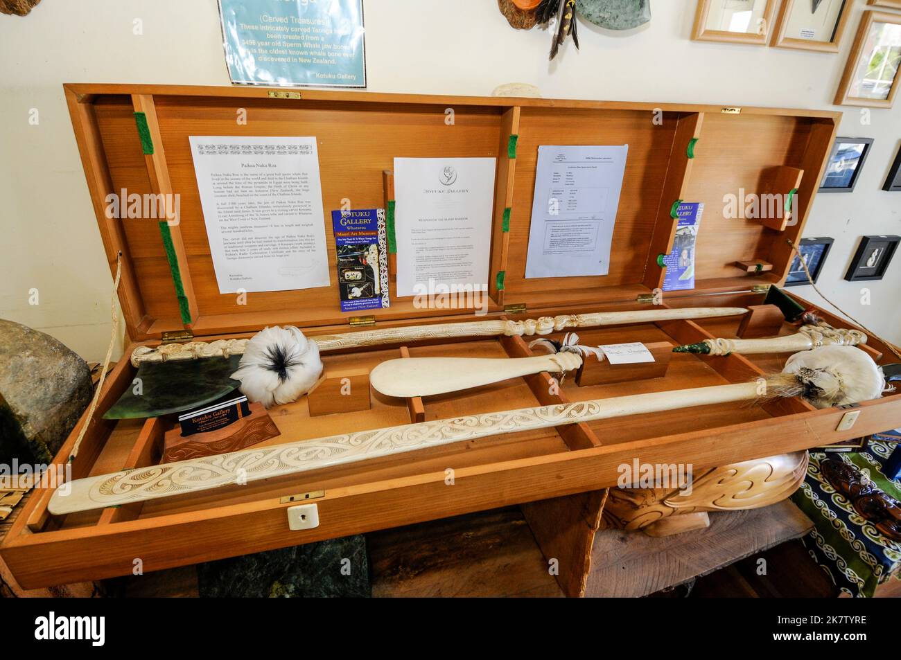 Maori art and crafts gallery hi-res stock photography and images - Alamy