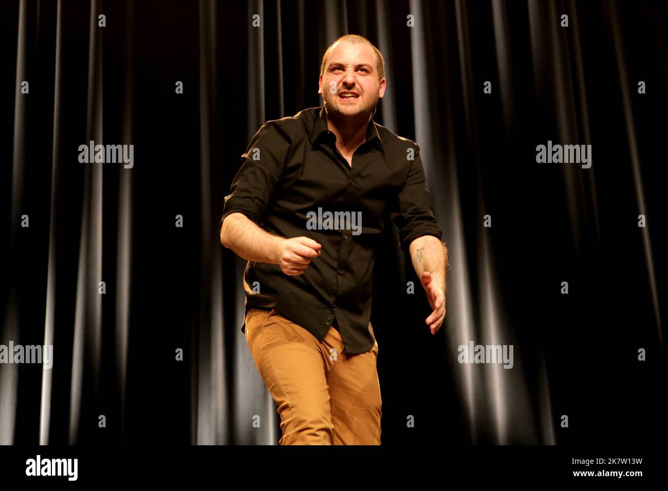 Kallagan. Humoriste. 31 ème Festival Mont-Blanc Humour. Mars 2015 ...