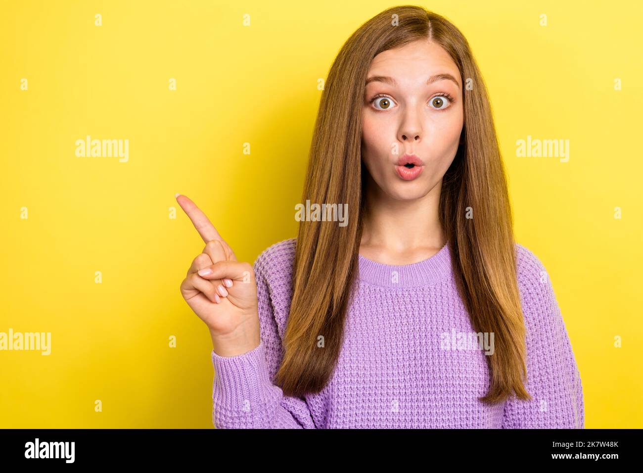 Photo of astonished lady wear trendy autumn sweater arm direct empty ...