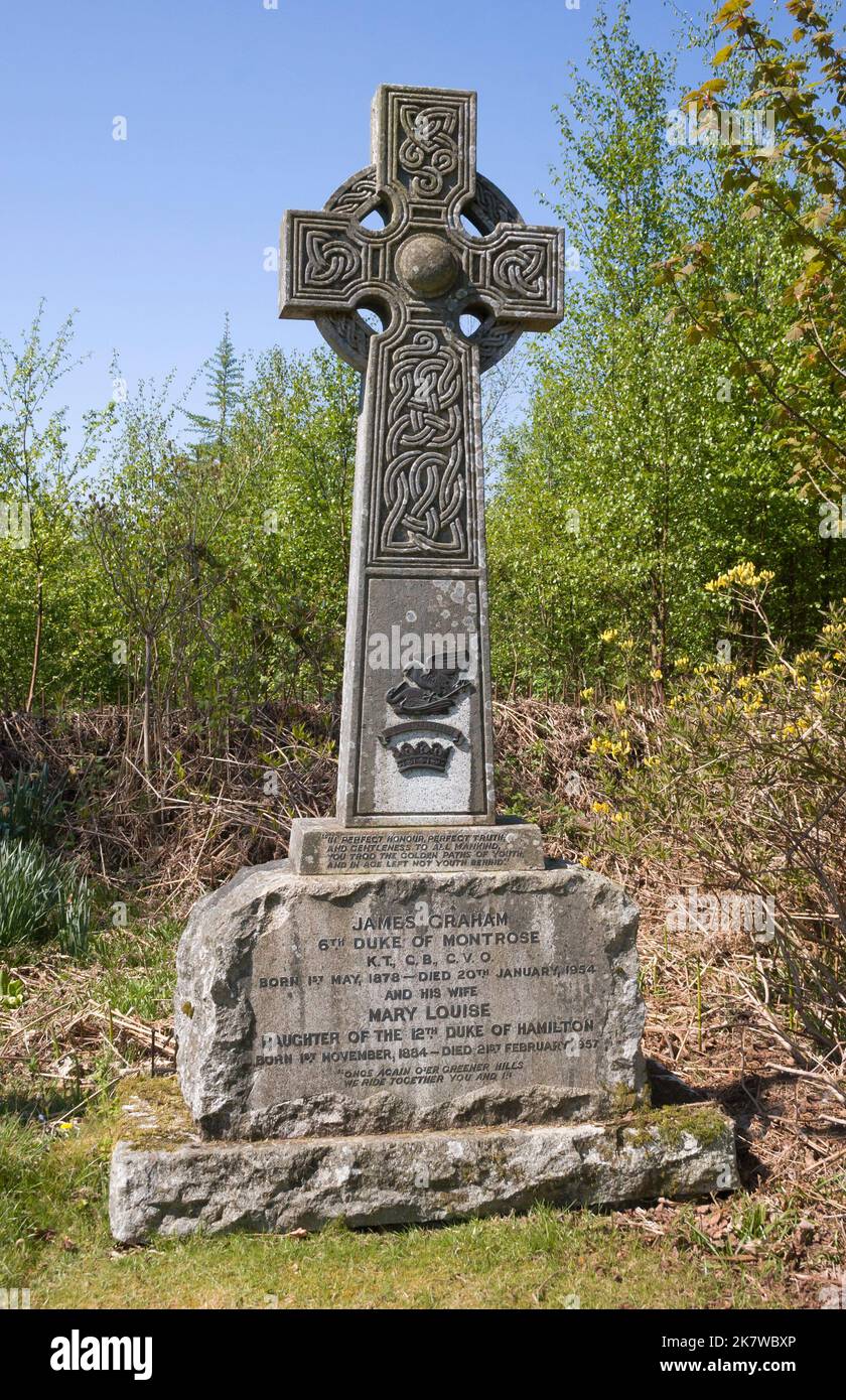 Grave of James Graham, 6th Duke of Montrose and his wife Mary Louise ...