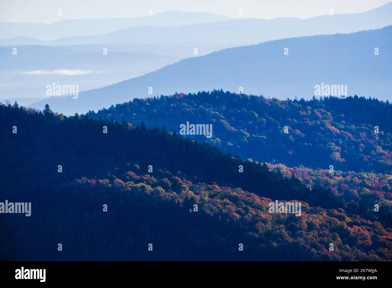 Colorful autumn fall foliage views on Mt. Mansfield, Stowe, VT, New ...